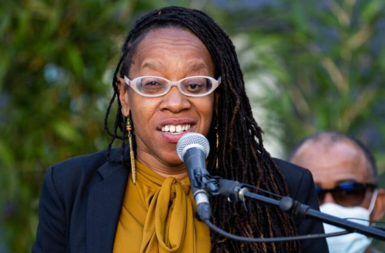 Lateefah Simon / SamePassage