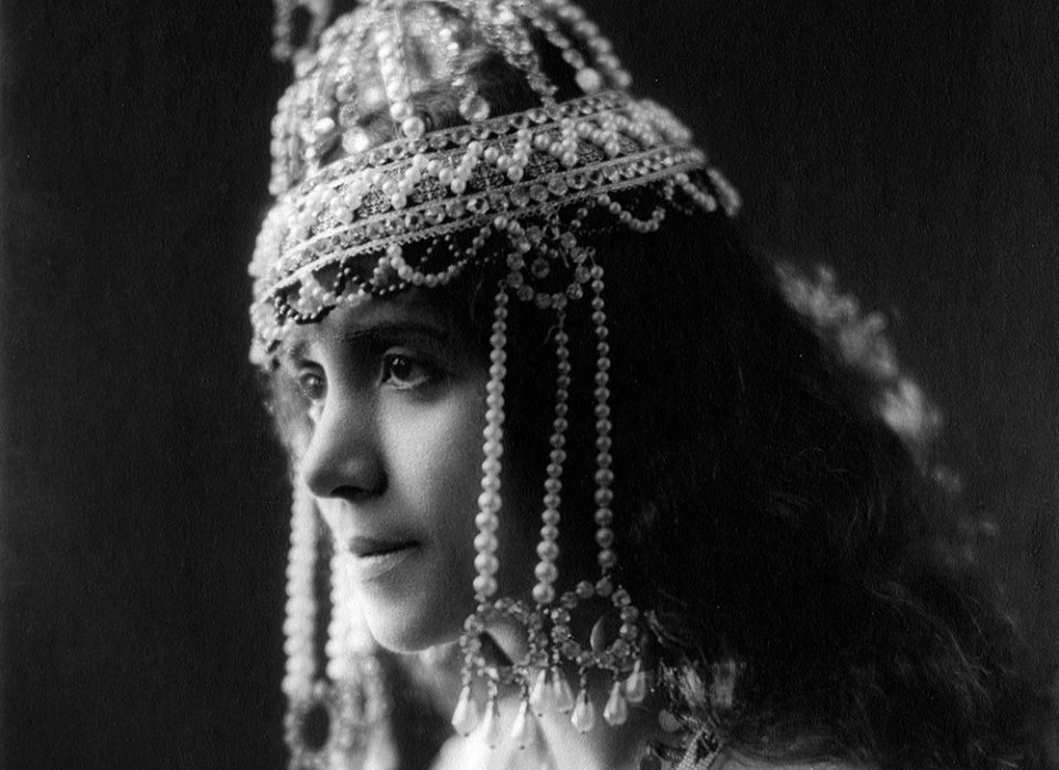 Lillian Evanti / SamePassage