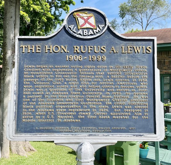 Rufus Andrew Lewis / SamePassage