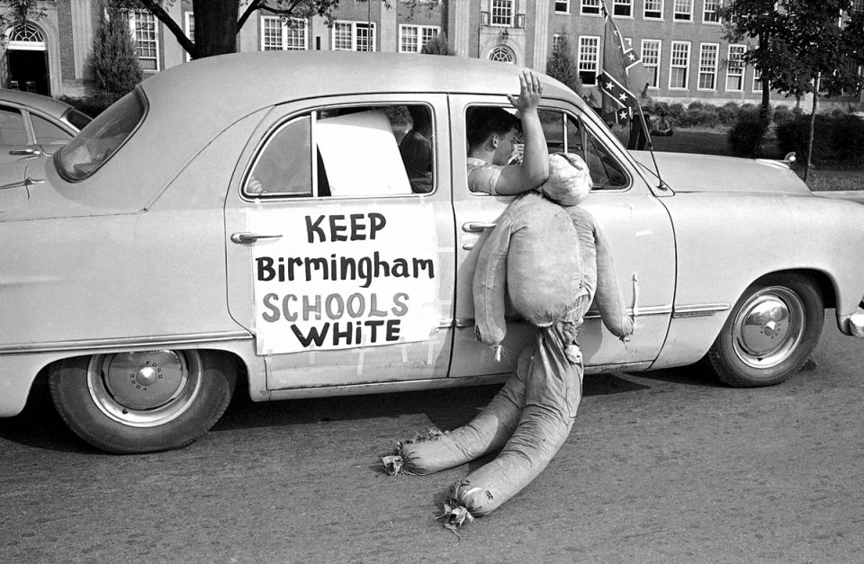 Racially segregated schools in the United States / SamePassage