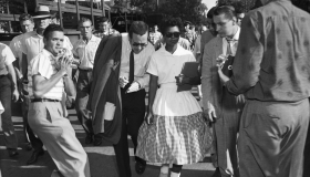 The Story Behind the Famous Little Rock Nine ‘Scream Image’ / SamePassage