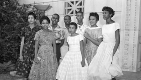 The Story Behind the Famous Little Rock Nine ‘Scream Image’ / SamePassage